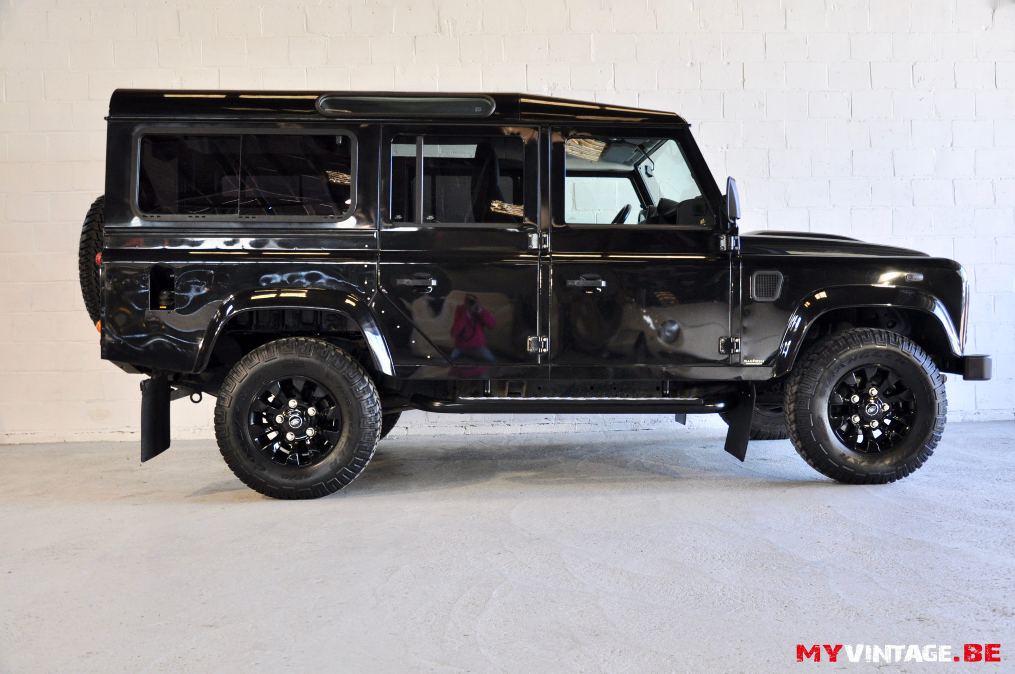 Land Rover Defender 2.2 TD4 Black Edition **7 PLACES UTILITAIRE** | MY ...